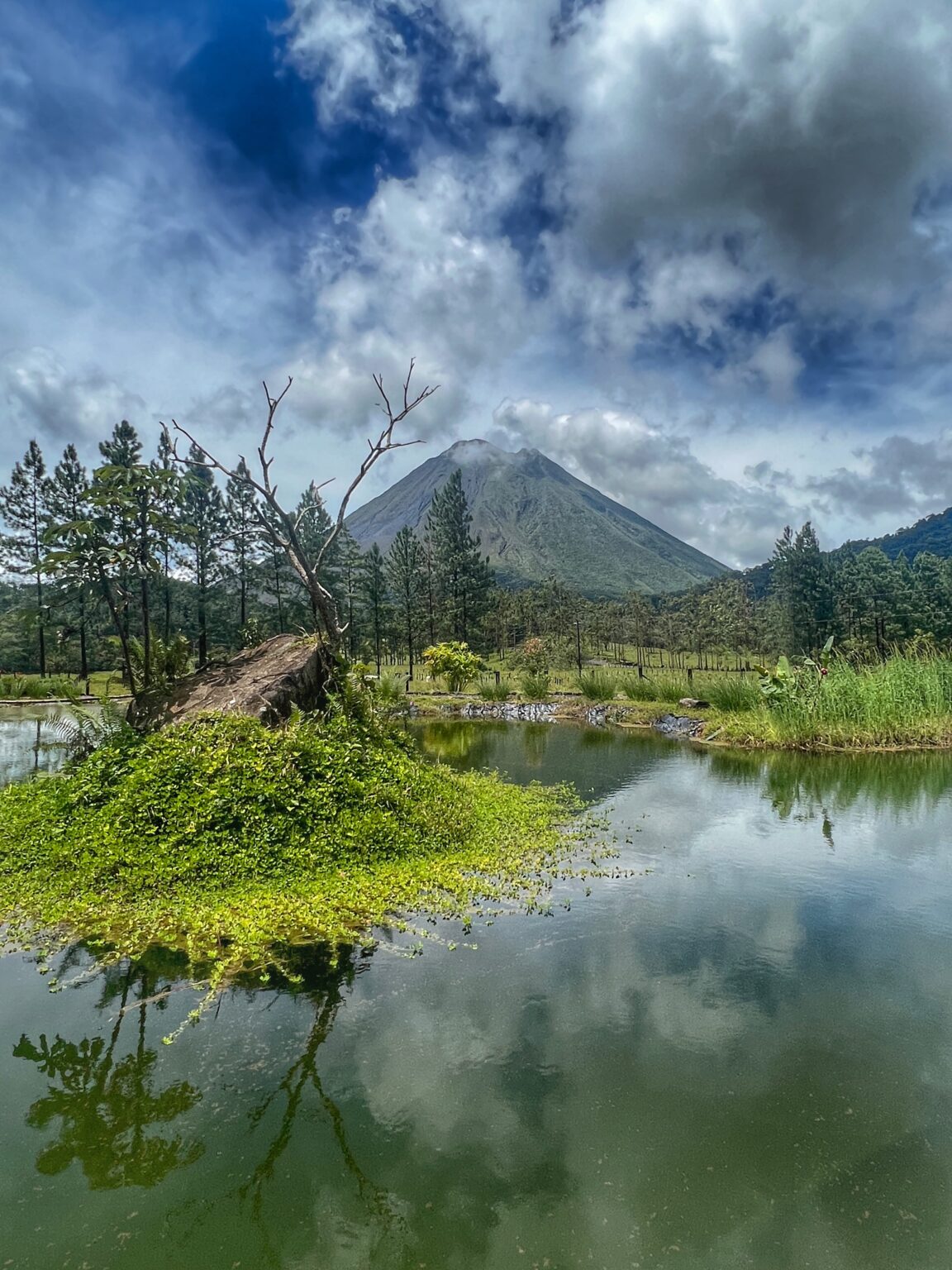 4 Best Hikes In La Fortuna | Inspire • Travel • Eat