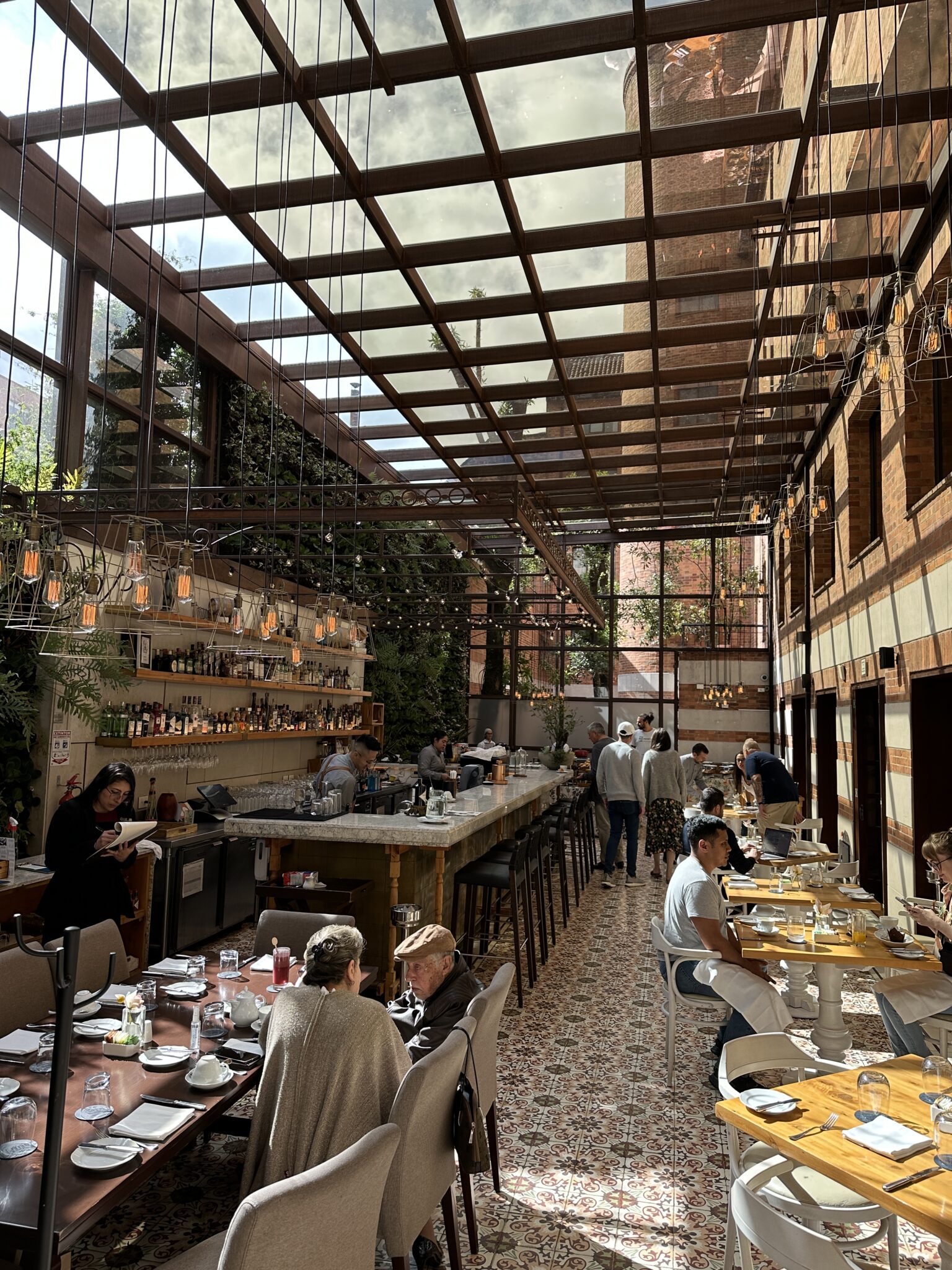 Guide to the Best Restaurants and Bars in Bogotá: Savory Delights and ...